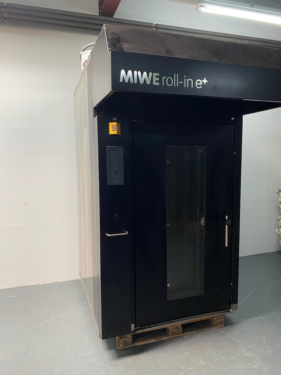 Miwe Roll-in e+ Stikkenofen Elektro | Euro-Back